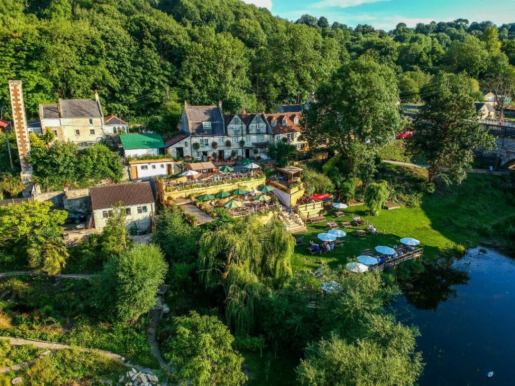 Wonderful UK canal side pubs and restaurants | Anglo Welsh Ltd
