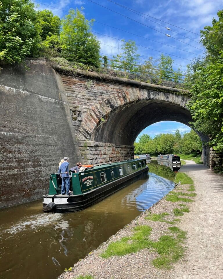 10-day and two week canal boat holidays from Great Haywood | Anglo ...