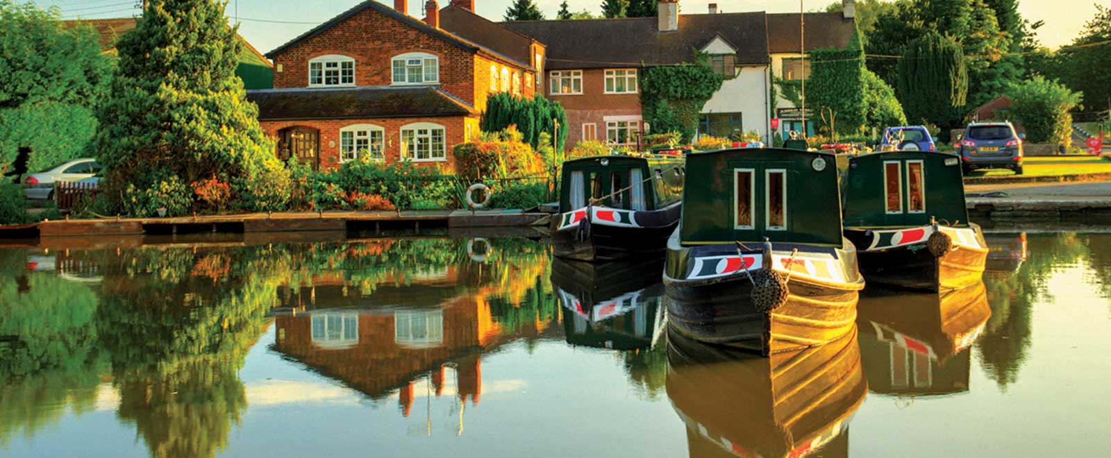 Canal Boat Day Hire & Holiday Guides In England & Wales | Anglo Welsh Ltd